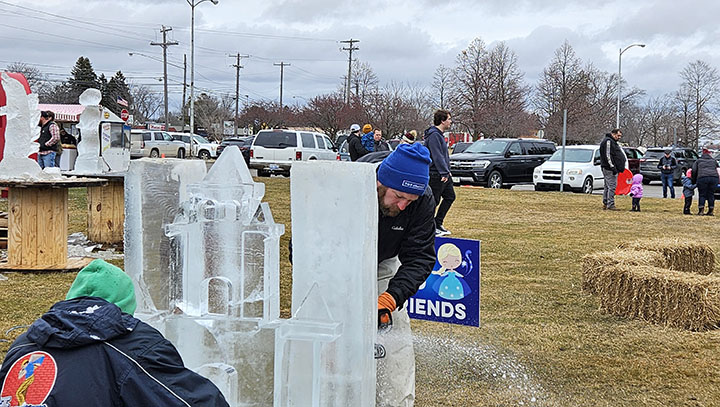 Alpena Ice Fest: A warm ice fest still brings festivities | News ...